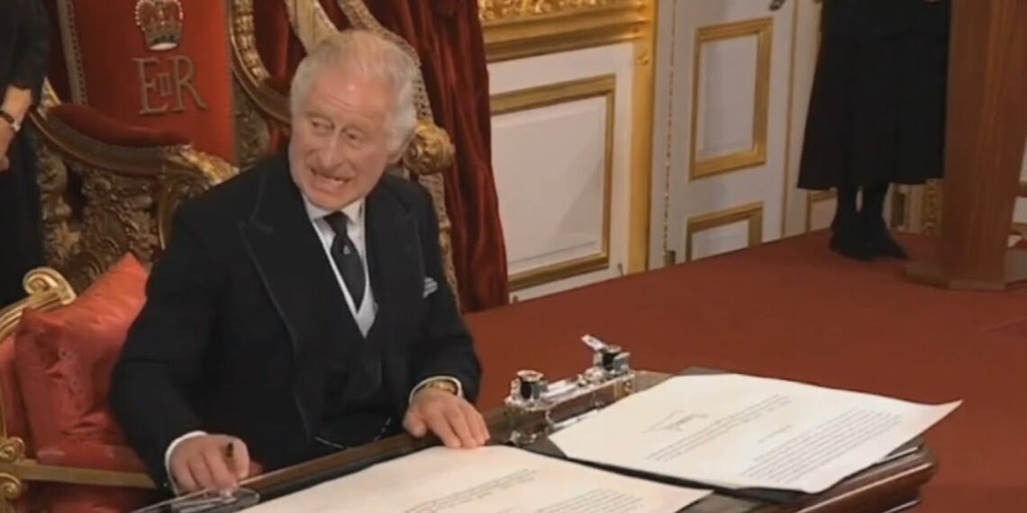King Charles and Queen Camilla Share Rare Kiss - Brit Pop News